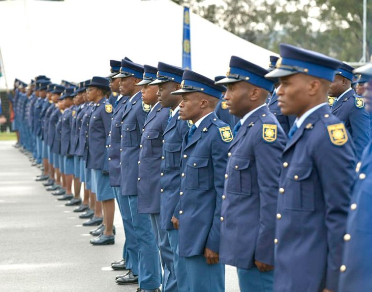 Police get a minor boost with 552 newly trained officers - Radio 786
